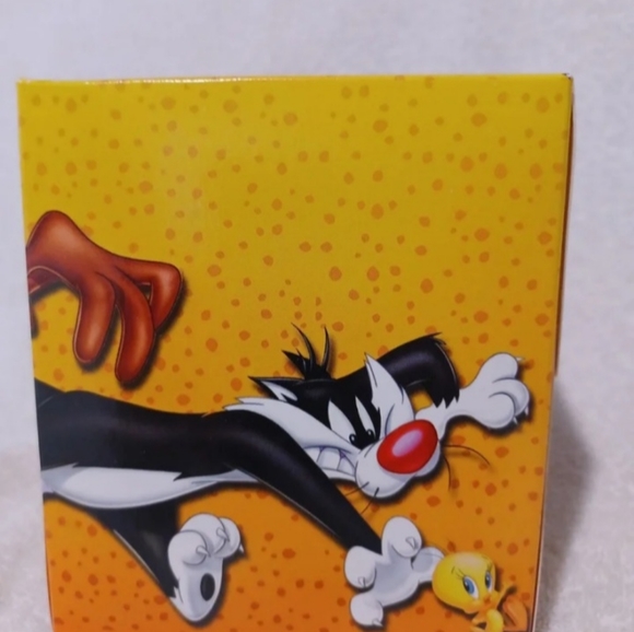 Warner Bros. | Other | Vintage Looney Tunes Sneezer Super Soft Facial ...
